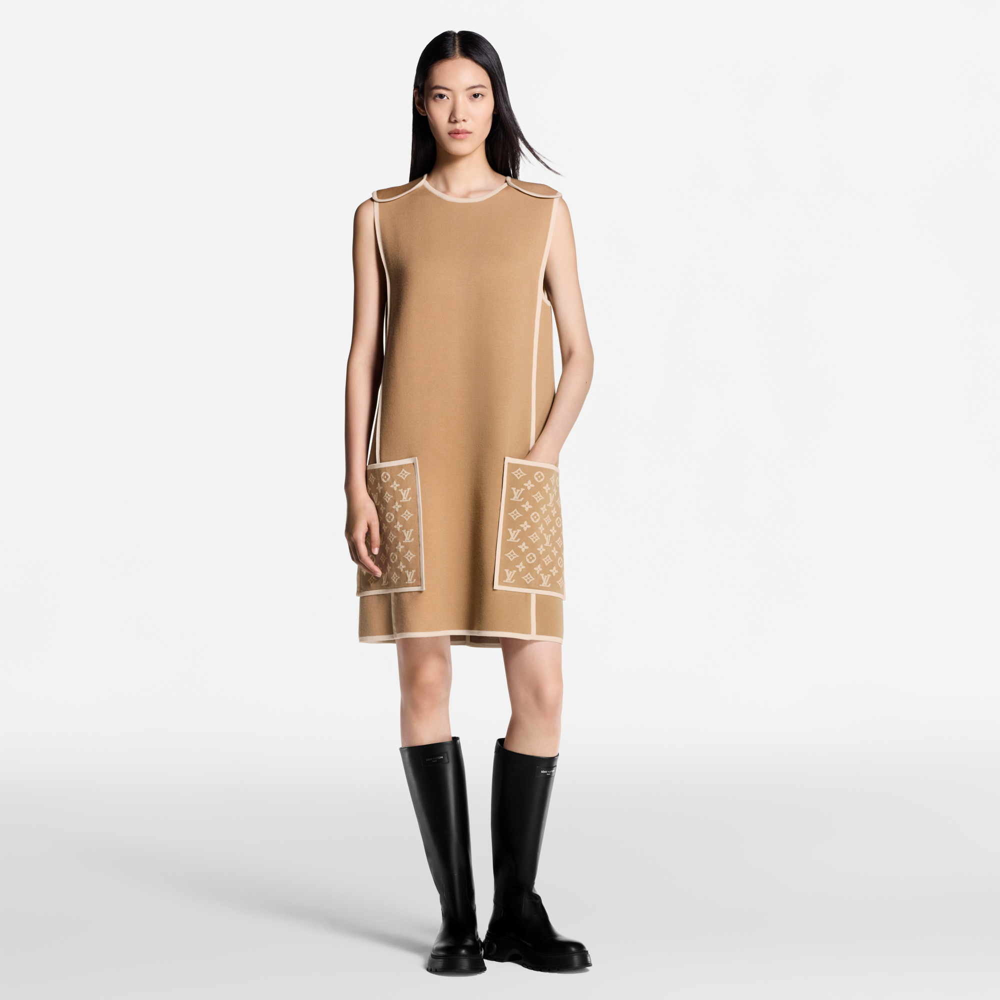 Monogram Accent Knit Dress Ready to Wear LOUIS VUITTON Monogram Accent Knit Dress Ready to Wear LOUIS VUITTON